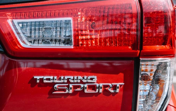 Toyota Innova Touring Sport 2018 Philippines: Review, Price, Specs
