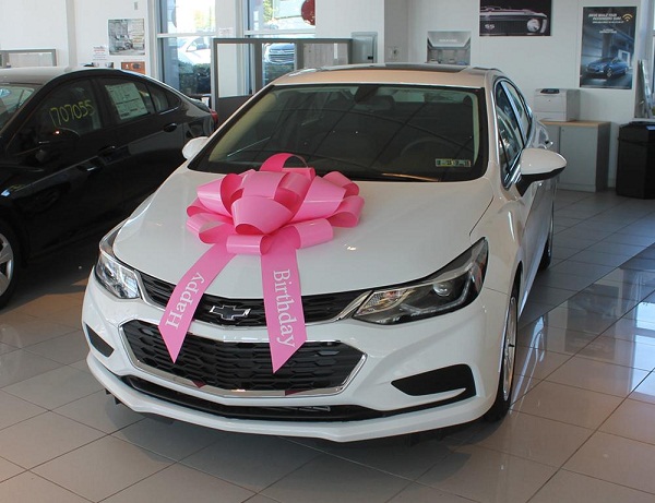 5 special occasions to give someone a car as a gift