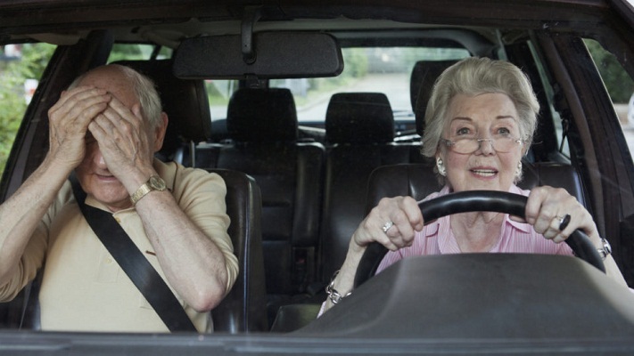 7 car features that help older drivers to drive safely