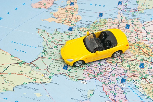 8 helpful tips for driving in a foreign country