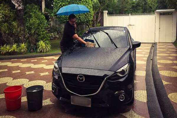 Car cleaning tips during rainy season