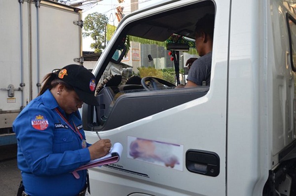 6 tips to identify a fake traffic enforcer in the Philippines