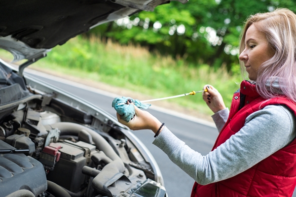 Do these bad driving habits and you will destroy your beloved car