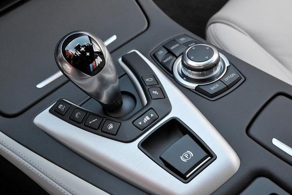 Semi-automatic cars: How they differ from Manual and Automatic Transmission