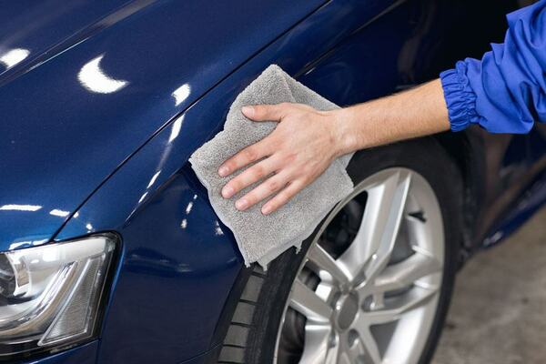 For car sellers: How to detail a car before getting it sold