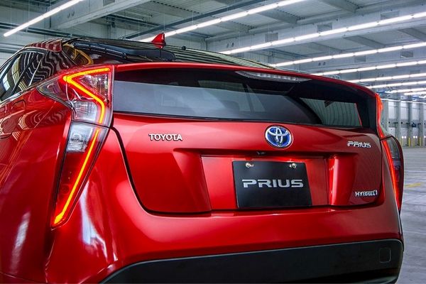 Toyota Prius price Philippines: SRP, Installment, Actual Cost