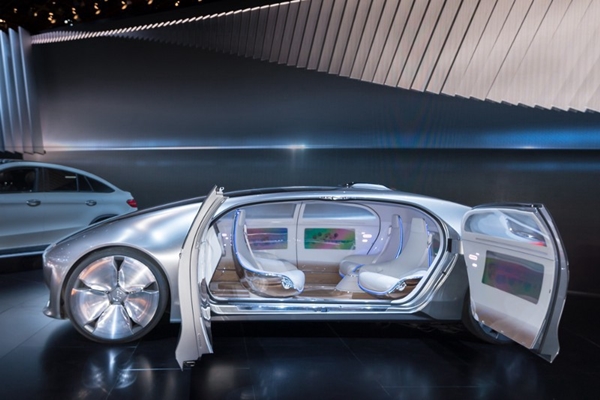 3 best driverless car manufacturers and what you need to know