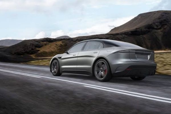 PLAYSTATION CAR | Sony just unveiled an EV car at the CES 2020