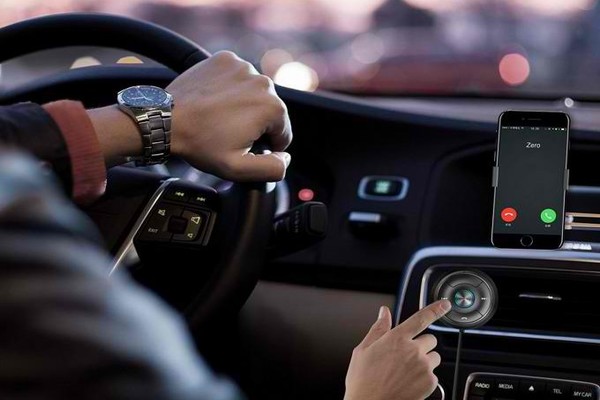 Top 6 recommended hands-free phone kits for you as a driver