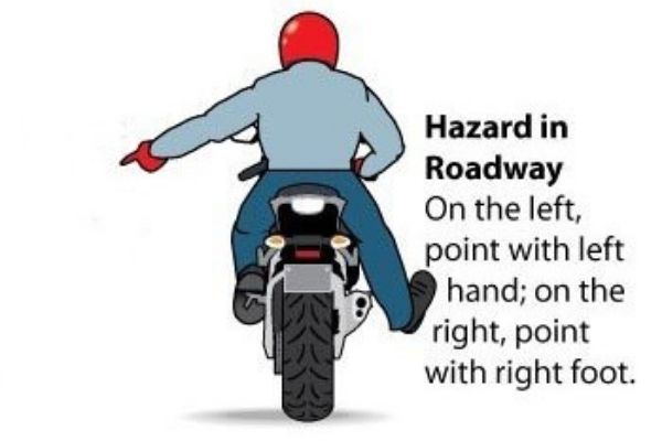 Motorcycle hand signs every driver should know [Newbie Guide]