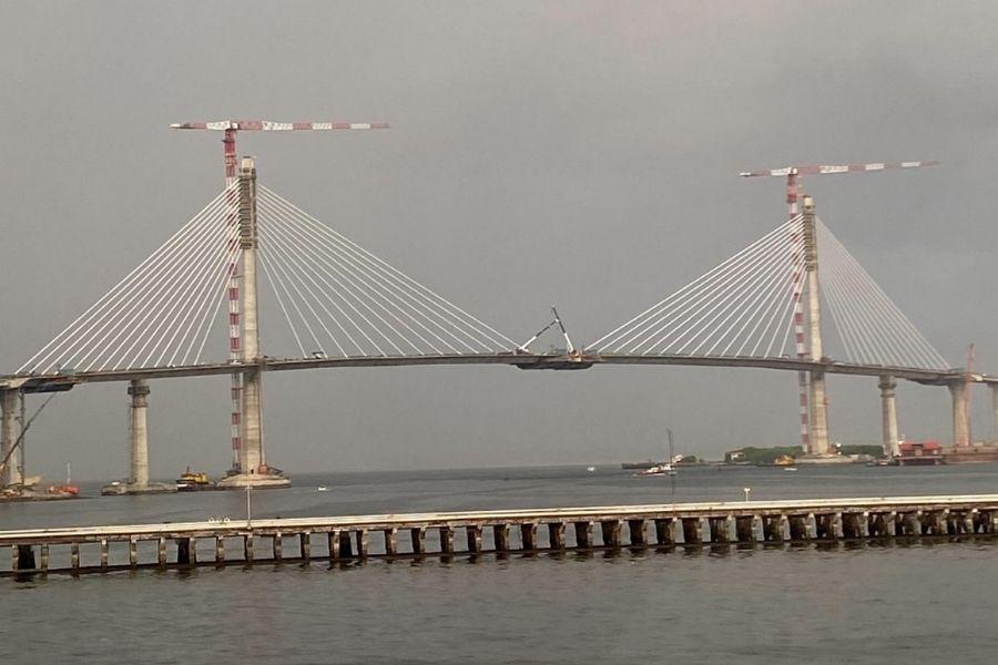 Cebu Cordova Link Bridge gap is now almost connected