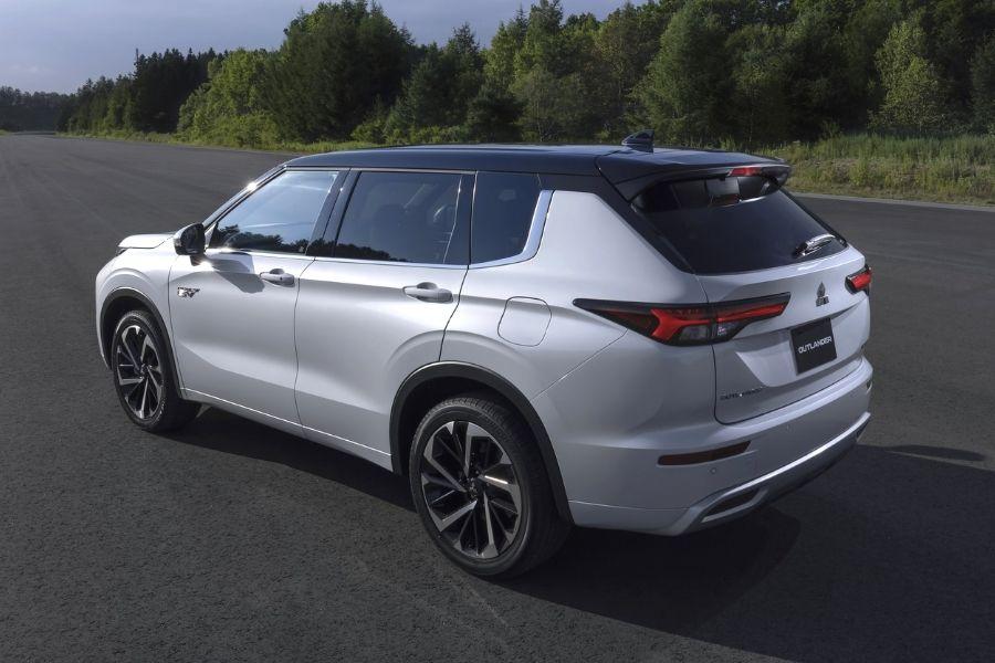 Mitsubishi reveals design of all-new Outlander PHEV