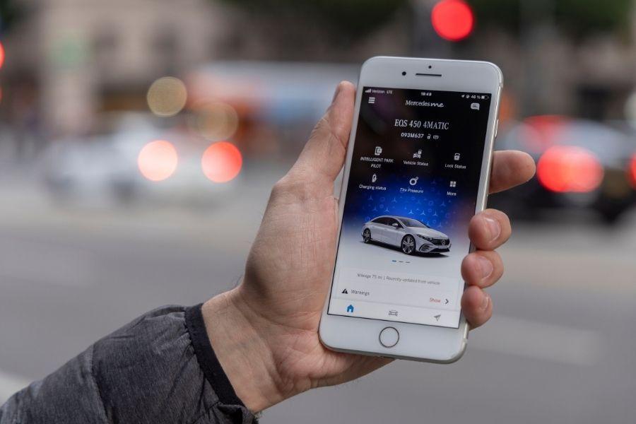 Future Mercedes-Benz cars will be able to park themselves