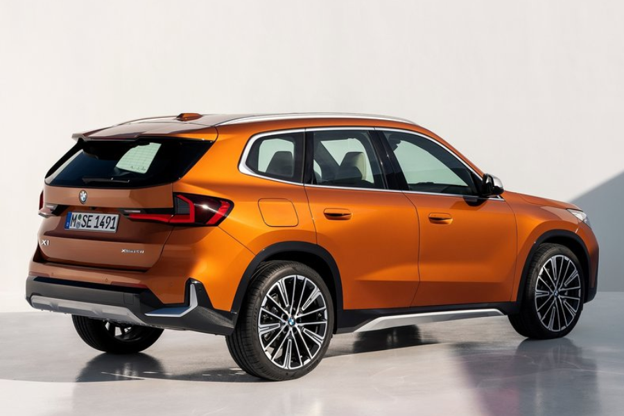 Next-generation BMW X1 debuts with aggressive new design