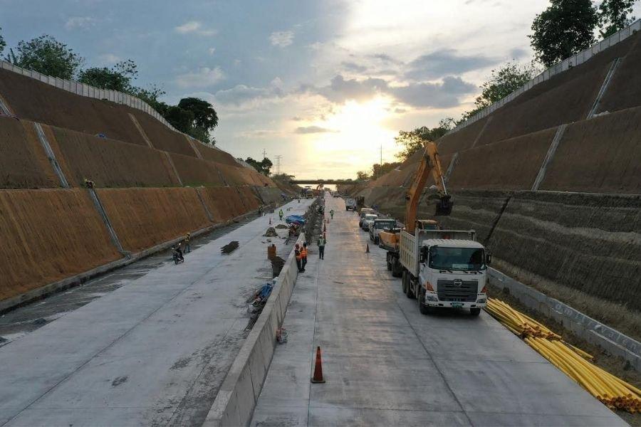 CALAX Silang interchange to open this year