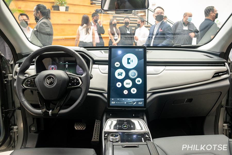 Weltmeister W5 EV crossover enters PH market