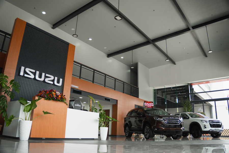 Isuzu PH holds ribbon-cutting ceremony for new, bigger Davao dealership