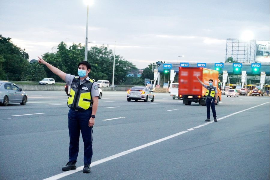 Traffic volume on NLEX, SCTEX to increase by 10 percent for Undas 2022