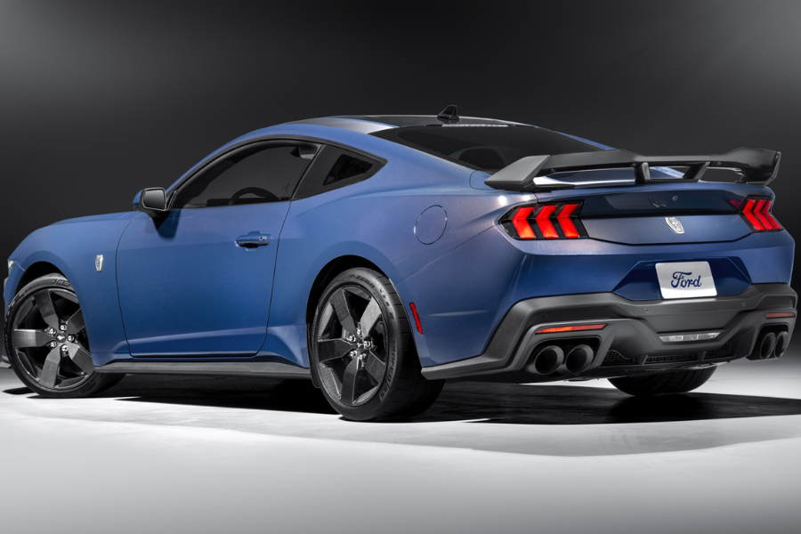 2024 Ford Mustang Dark Horse gets carbon fiber wheels