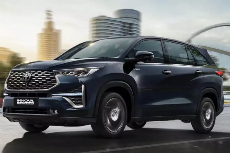 Updated Toyota Innova revealed with Hilux-like grille