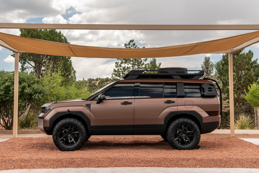 Hyundai Santa Fe XRT Concept takes boxy off-road look up a notch