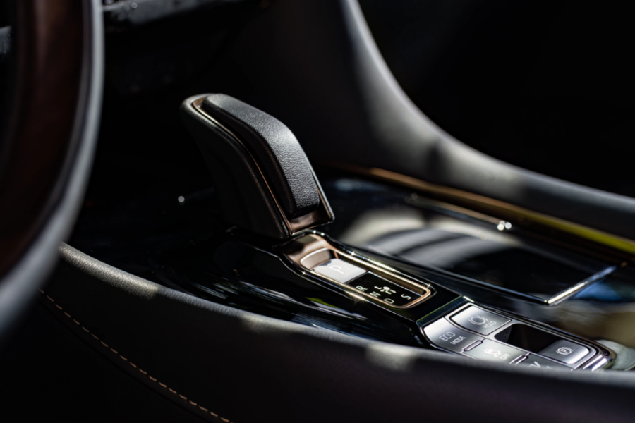 2024 Toyota Alphard now in PH with P4,980 million starting price