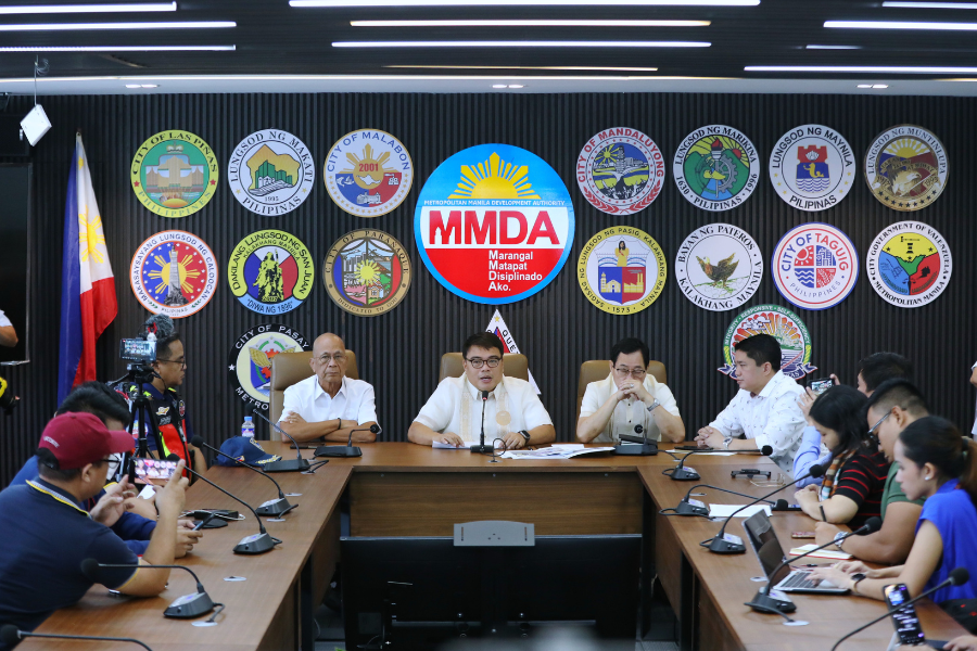 MMDA considers allowing motorcycles on EDSA bike lane