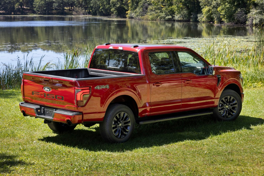 2024 Ford F-150 arrives with class-exclusive fully opened swing gate