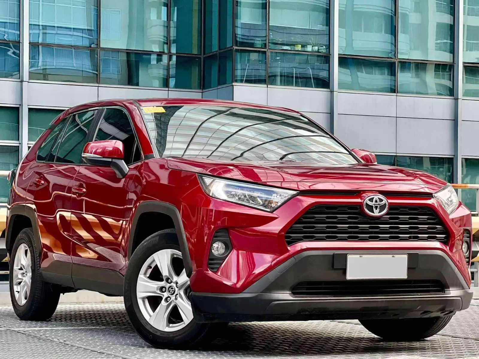Buy Used Toyota RAV4 2019 for sale only ₱1098000 - ID857921