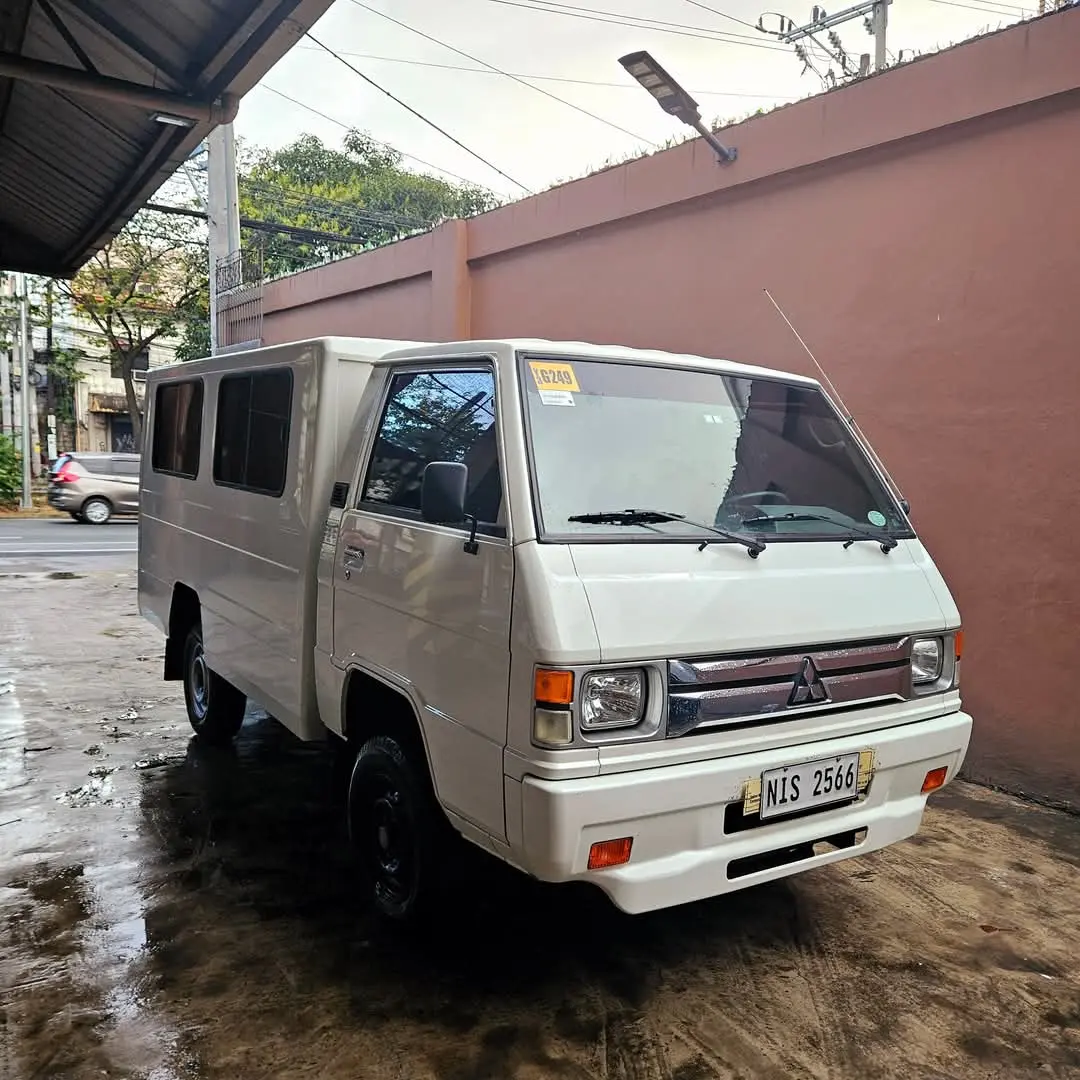 2023 Mitsubishi L300 Fb Dual Ac Manual Dsl For Sale - Philippines - Waa2