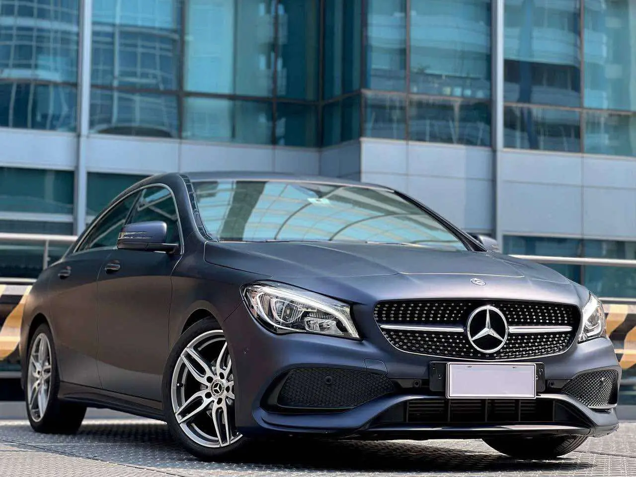 Buy Used Mercedes-Benz 180 2018 for sale only ₱1368000 - ID871546