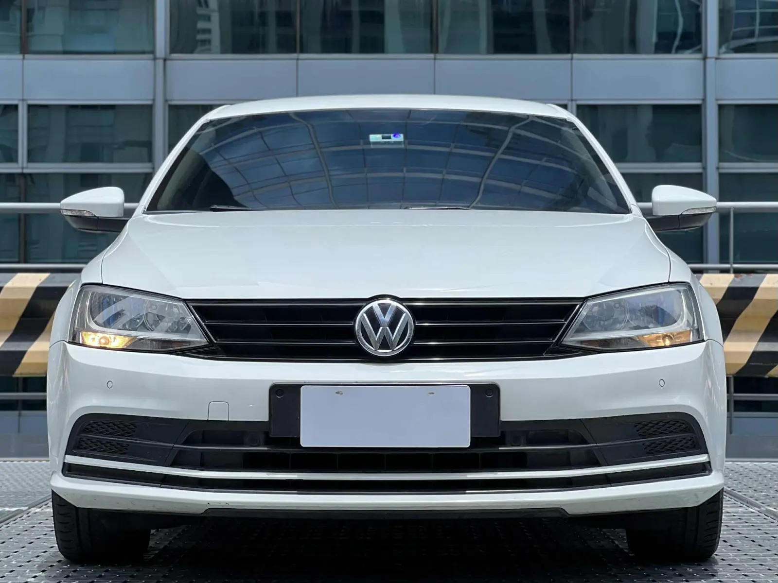 Buy Used Volkswagen Jetta 2016 for sale only ₱418000 - ID876254