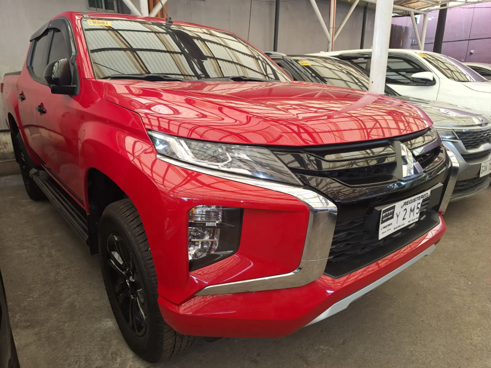 Buy Used Mitsubishi Strada 2023 for sale only ₱998000 - ID877191
