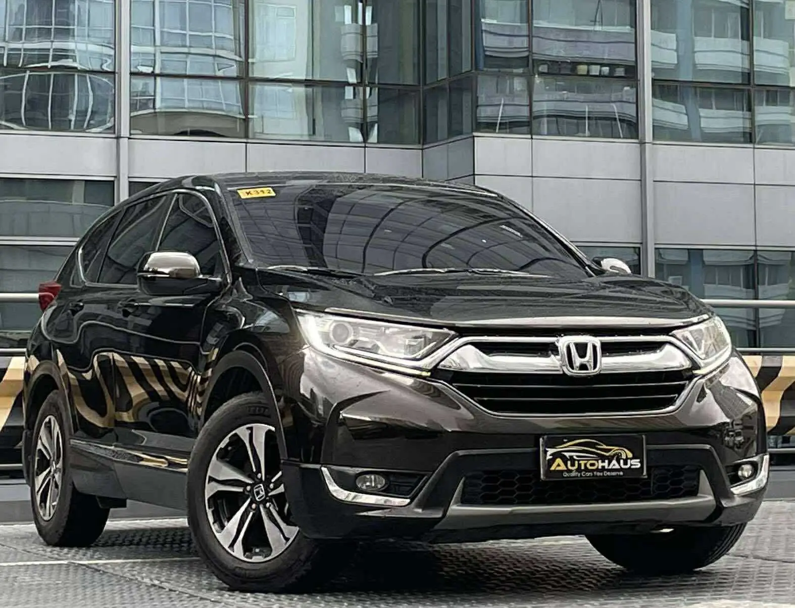 Buy Used Honda CR-V 2018 for sale only ₱878000 - ID878244