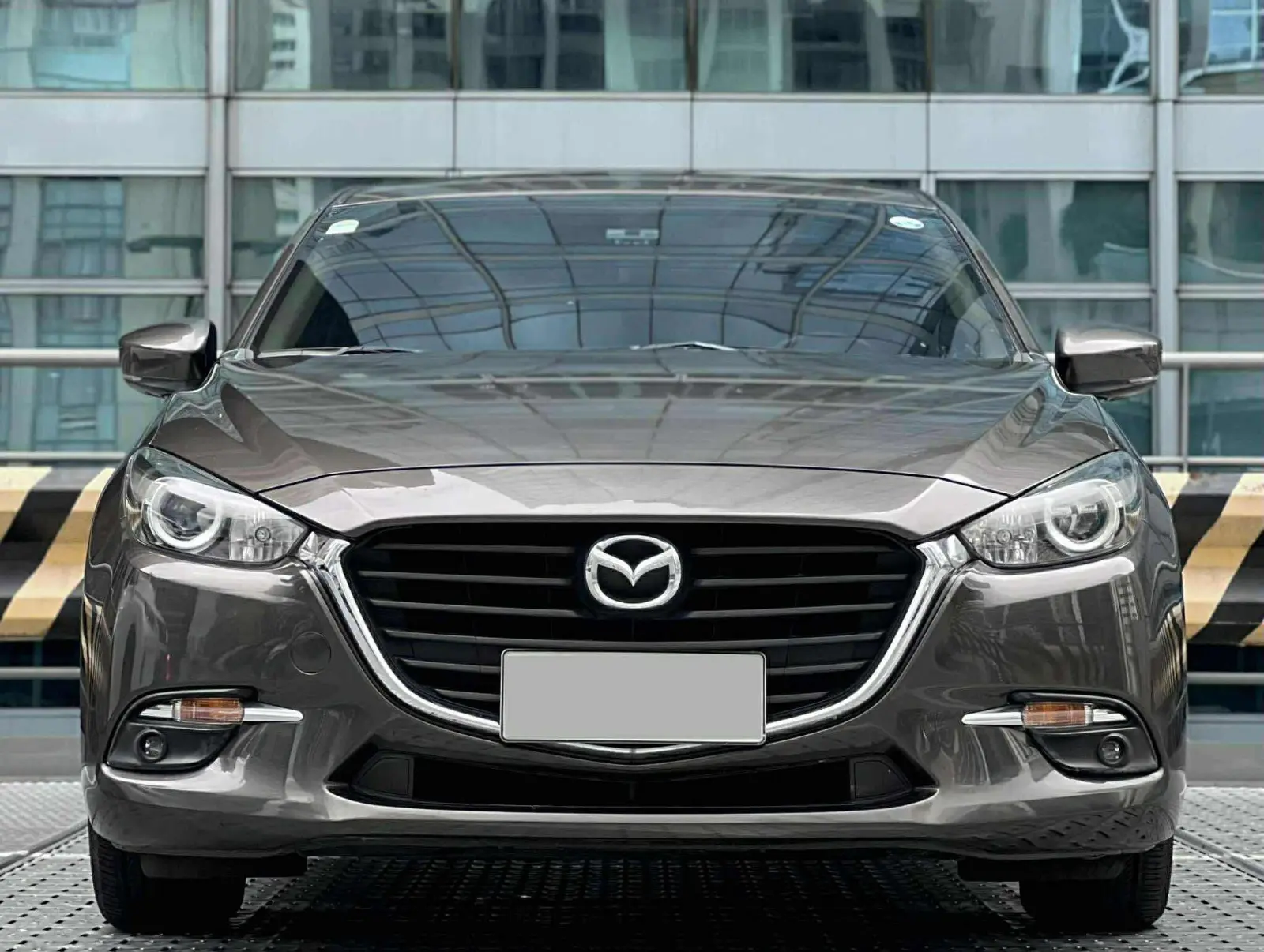 Buy Used Mazda 3 2017 for sale only ₱548000 - ID883436