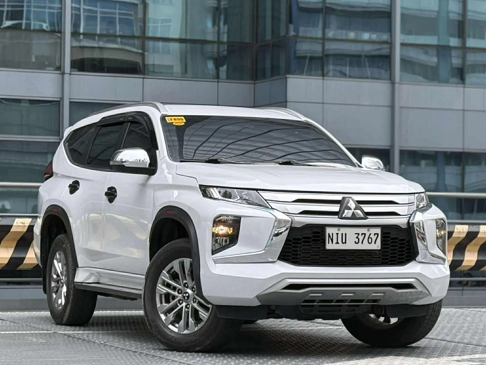 Buy Used Mitsubishi Montero 2024 for sale only ₱1048000 - ID883822