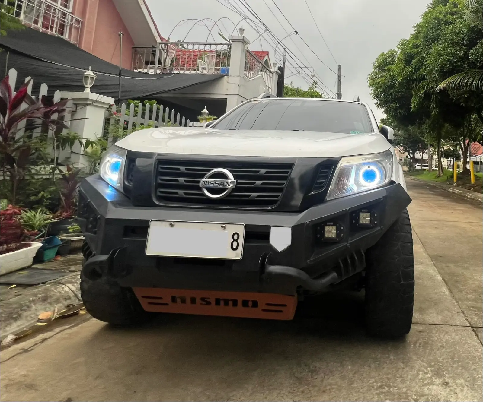 Buy Used Nissan Navara 2020 for sale only ₱750000 - ID884635