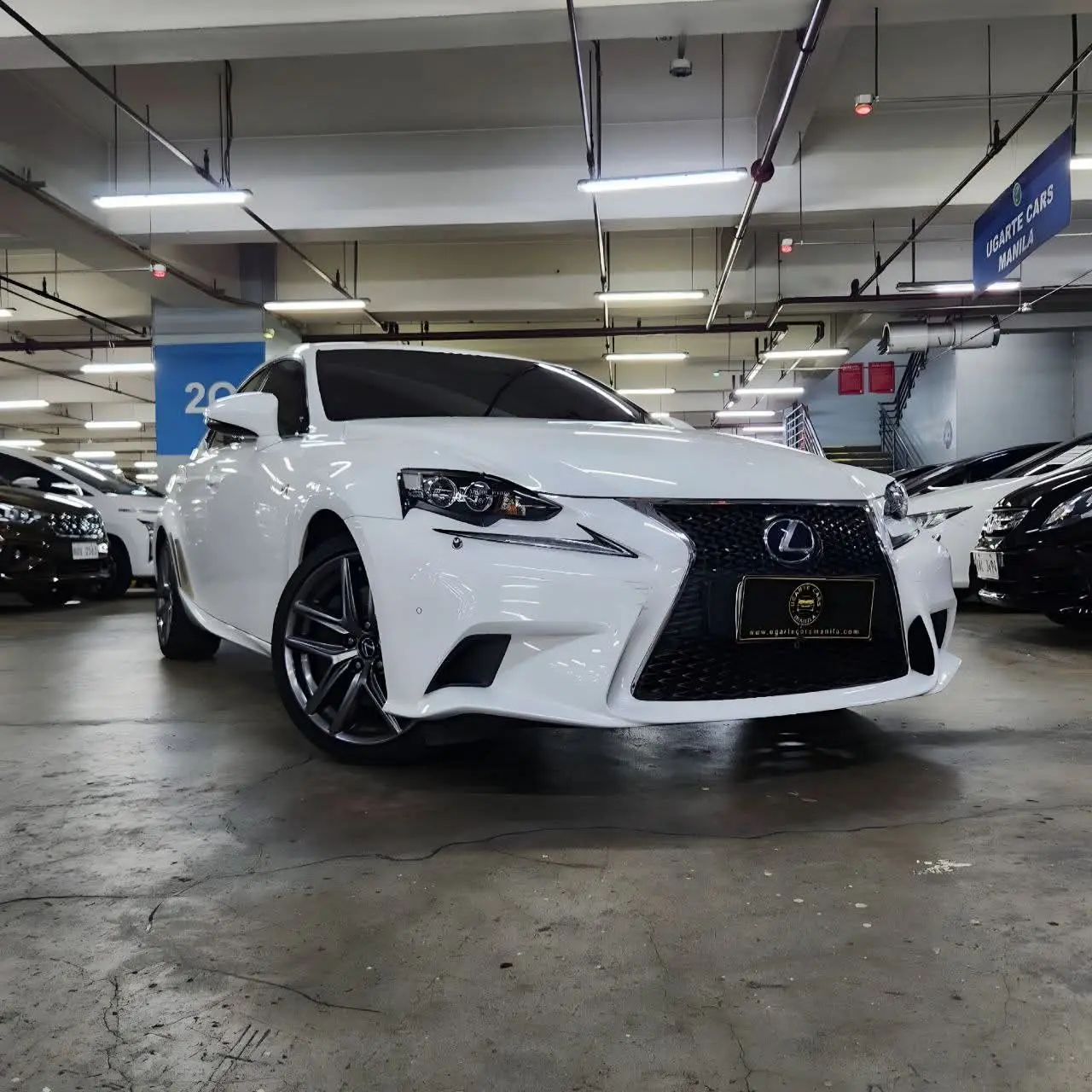 Buy Used Lexus Is 350 2014 for sale only ₱1298000 - ID887570