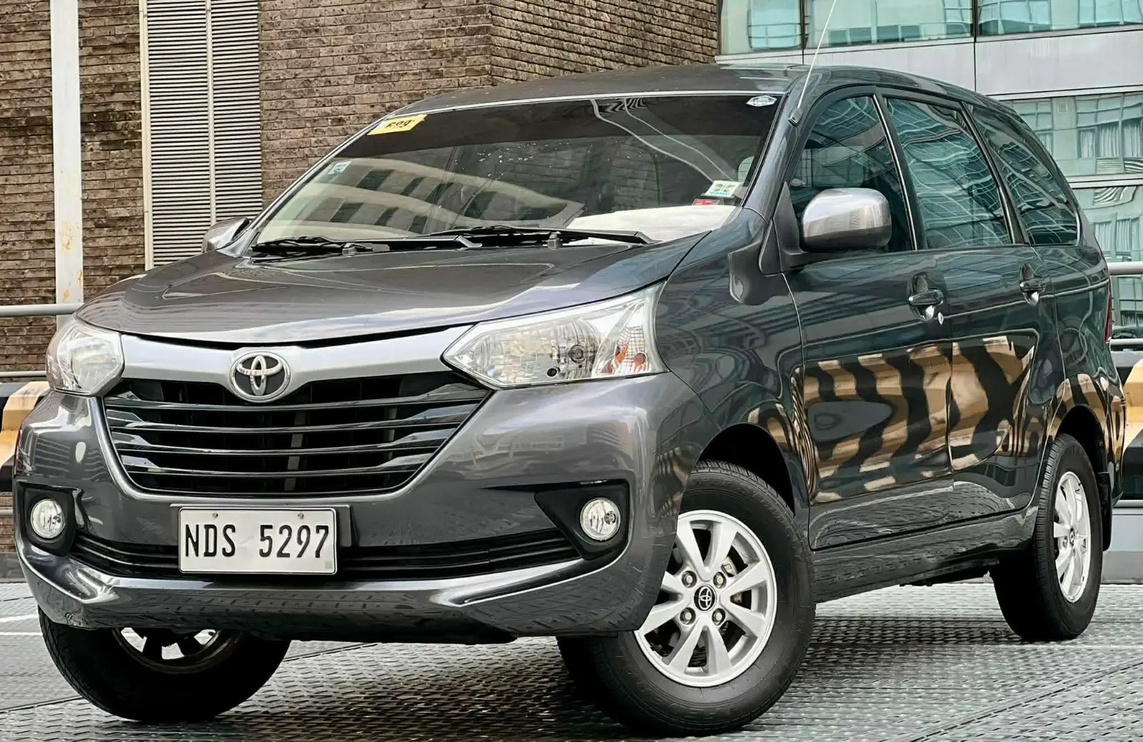 Buy Used Toyota Avanza 2016 for sale only ₱528000 - ID891020
