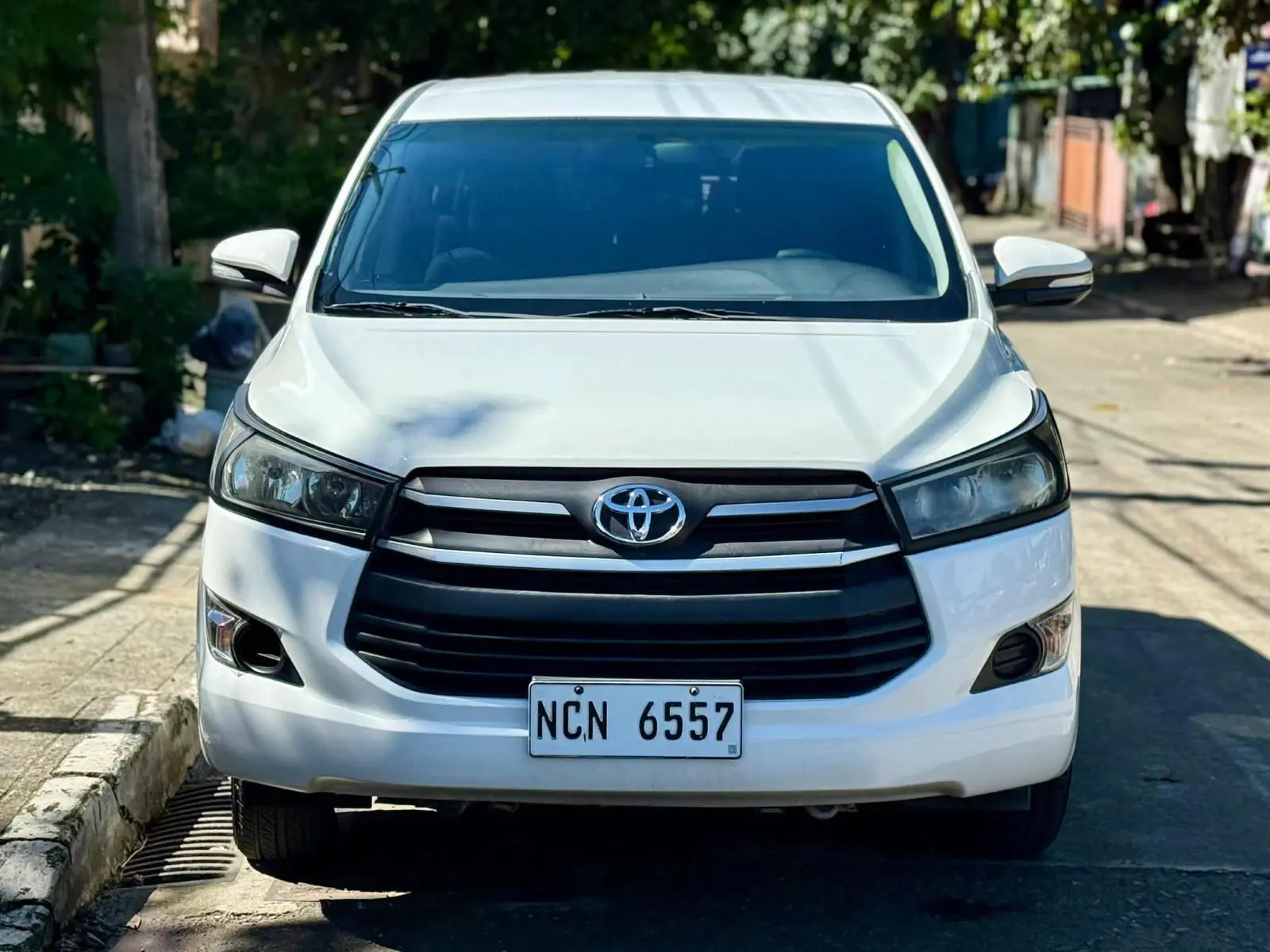 Buy Used Toyota Innova 2017 for sale only ₱698000 - ID892159