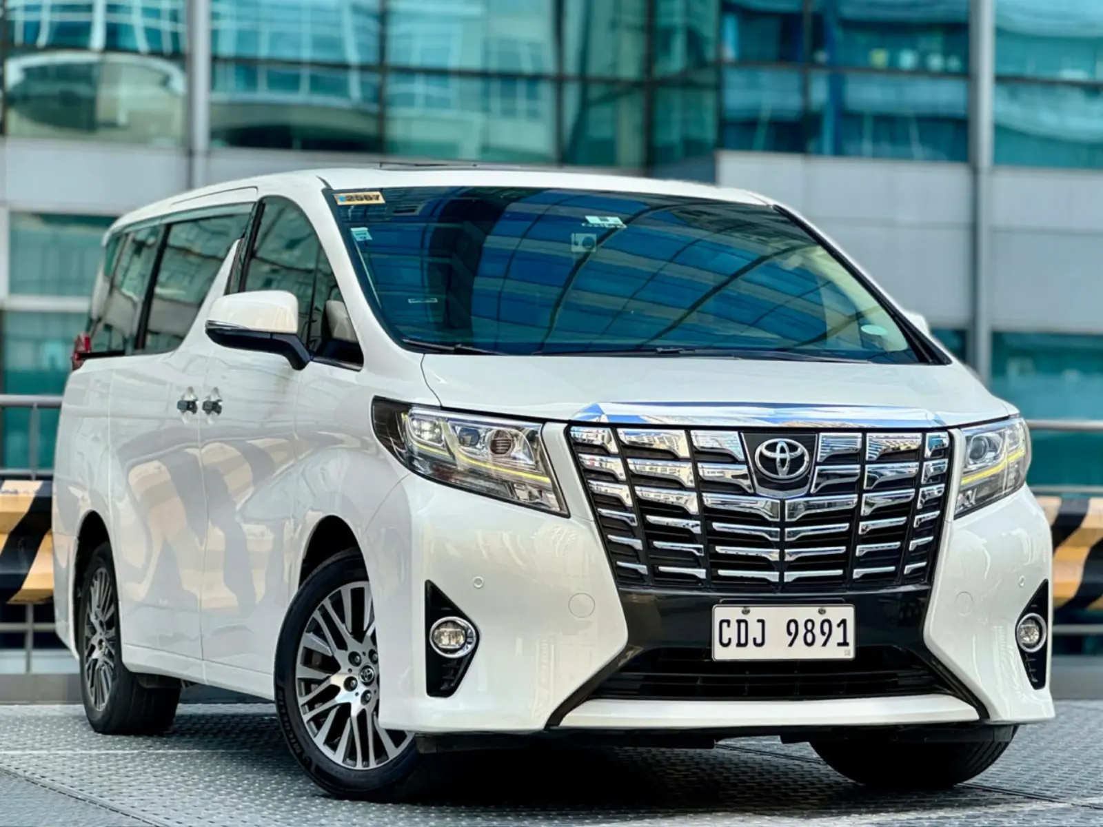 Buy Used Toyota Alphard 2016 for sale only ₱1198000 - ID892358