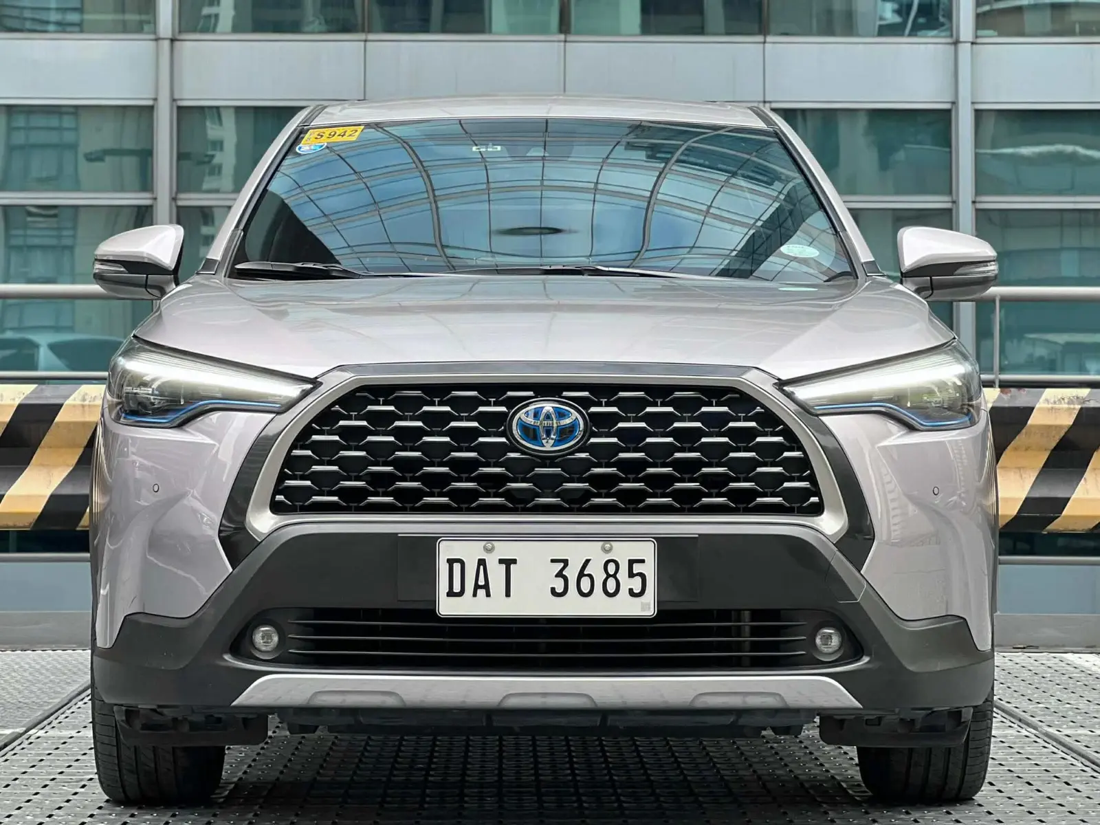 Buy Used Toyota Corolla Cross 2021 for sale only ₱1088000 - ID893493