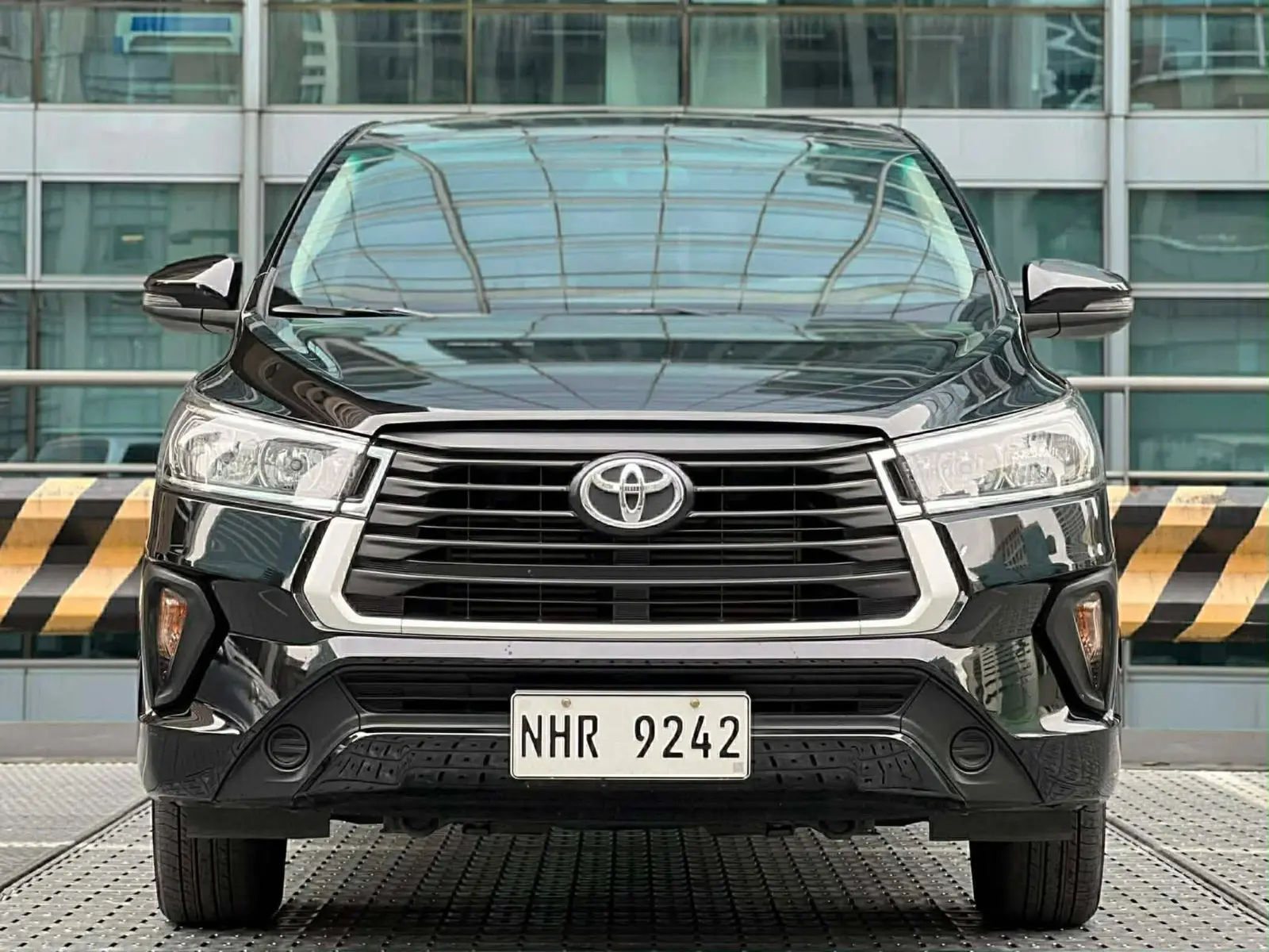 Buy Used Toyota Innova 2024 for sale only ₱1068000 - ID894694