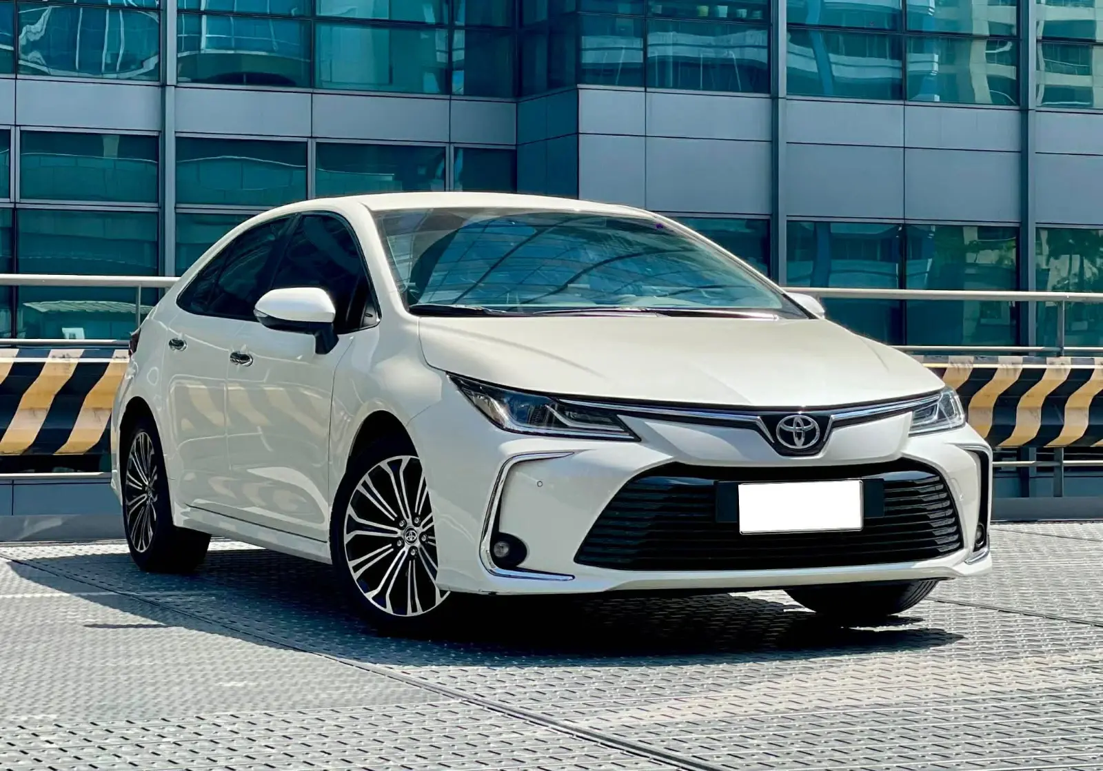Buy Used Toyota Altis 2020 for sale only ₱808000 - ID897782
