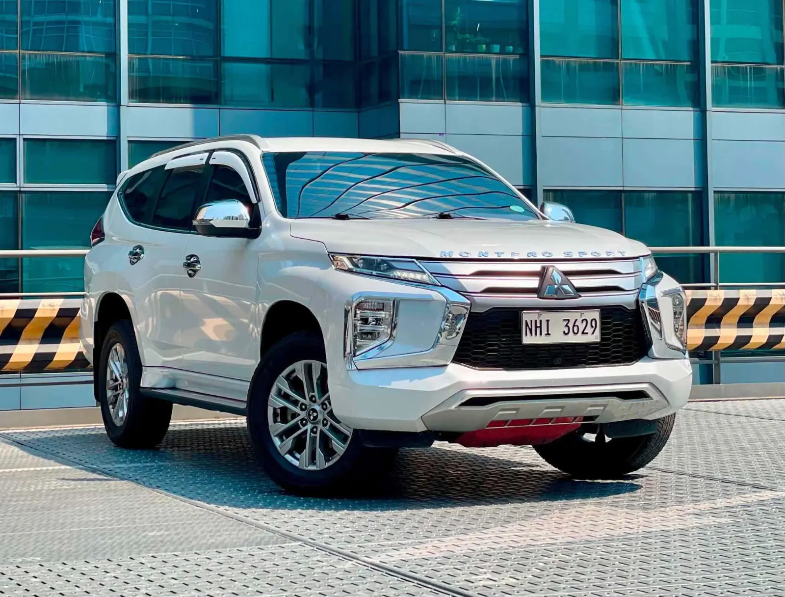 Buy Used Mitsubishi Montero Sport 2023 for sale only ₱1288000 - ID902470