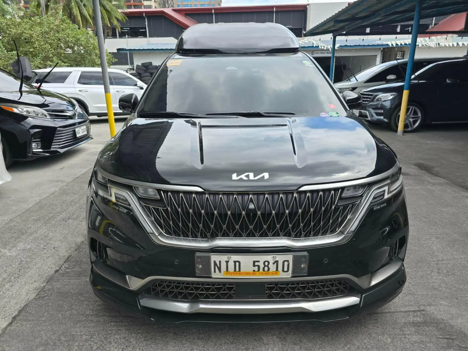 Buy Used Kia Carnival 2022 for sale only ₱2988000 - ID903730