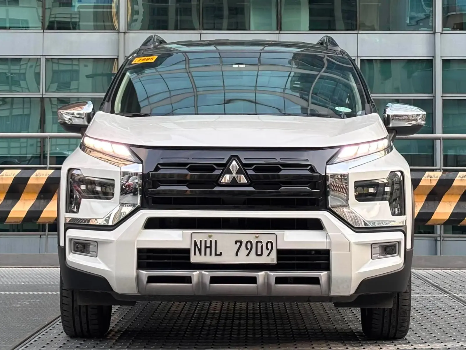Buy Used Mitsubishi Xpander Cross 2024 for sale only ₱1038000 - ID904028