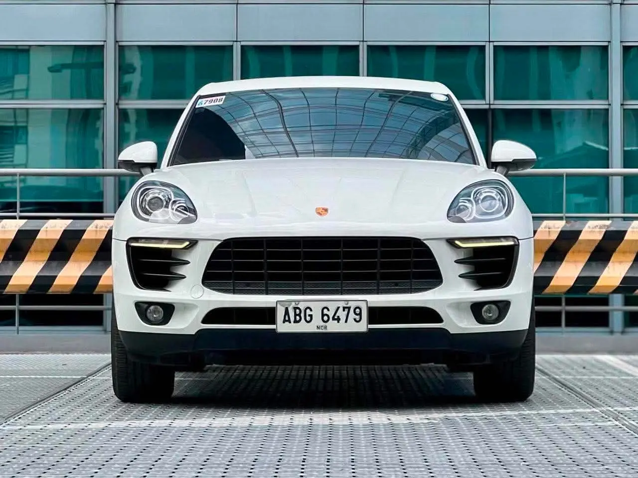 Buy Used Porsche Macan 2015 for sale only ₱1788000 - ID904633