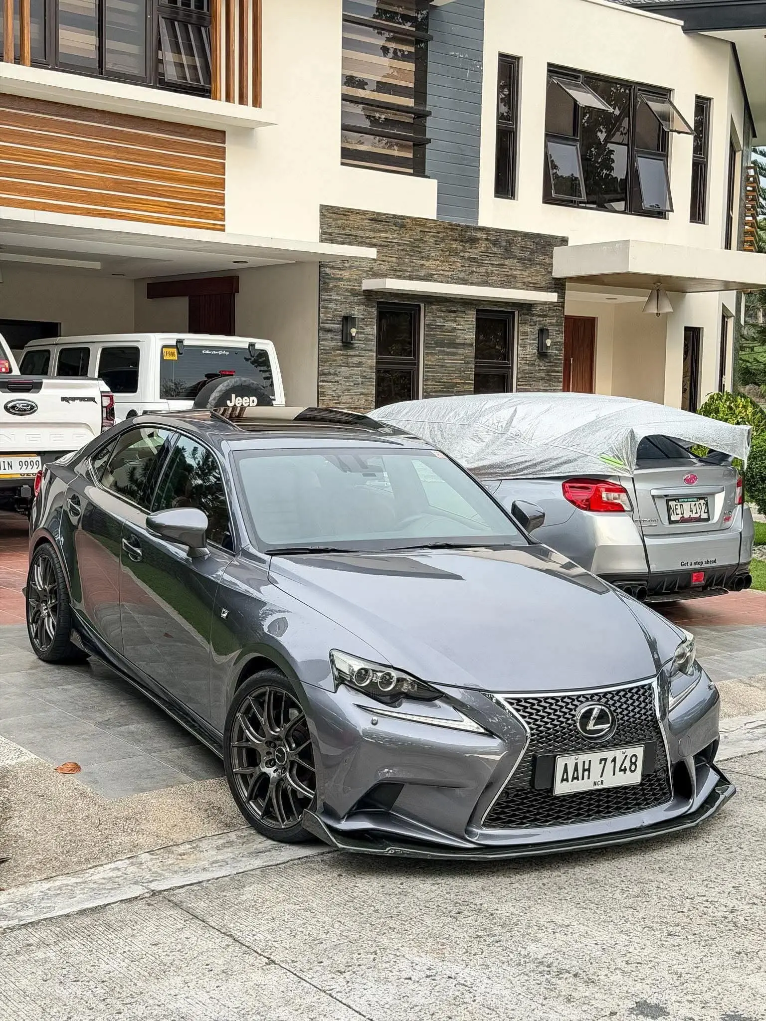 Buy Used Lexus Is 350 2015 for sale only ₱1450000 - ID904705