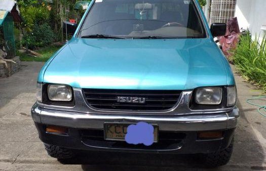 Isuzu Fuego Logo